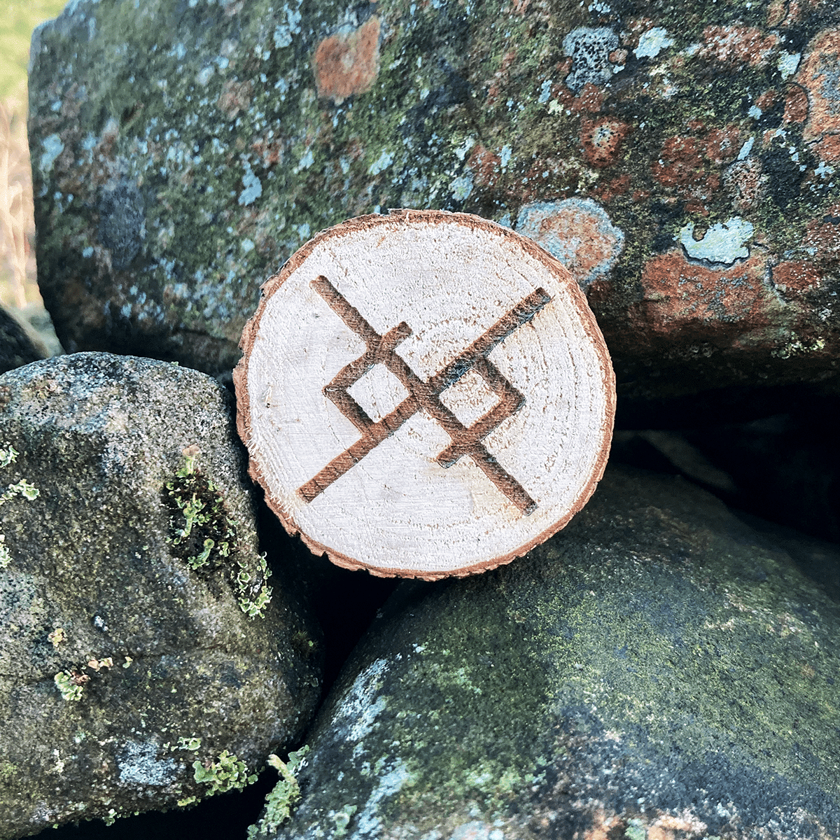 Eternal Love Rune Wooden Circle – Volga Vikings