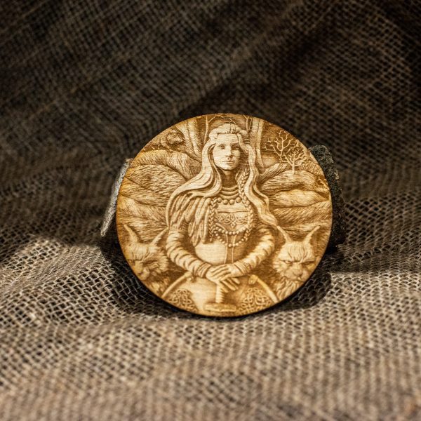 Ragnar and Lagertha Viking Wooden Coaster – Volga Vikings